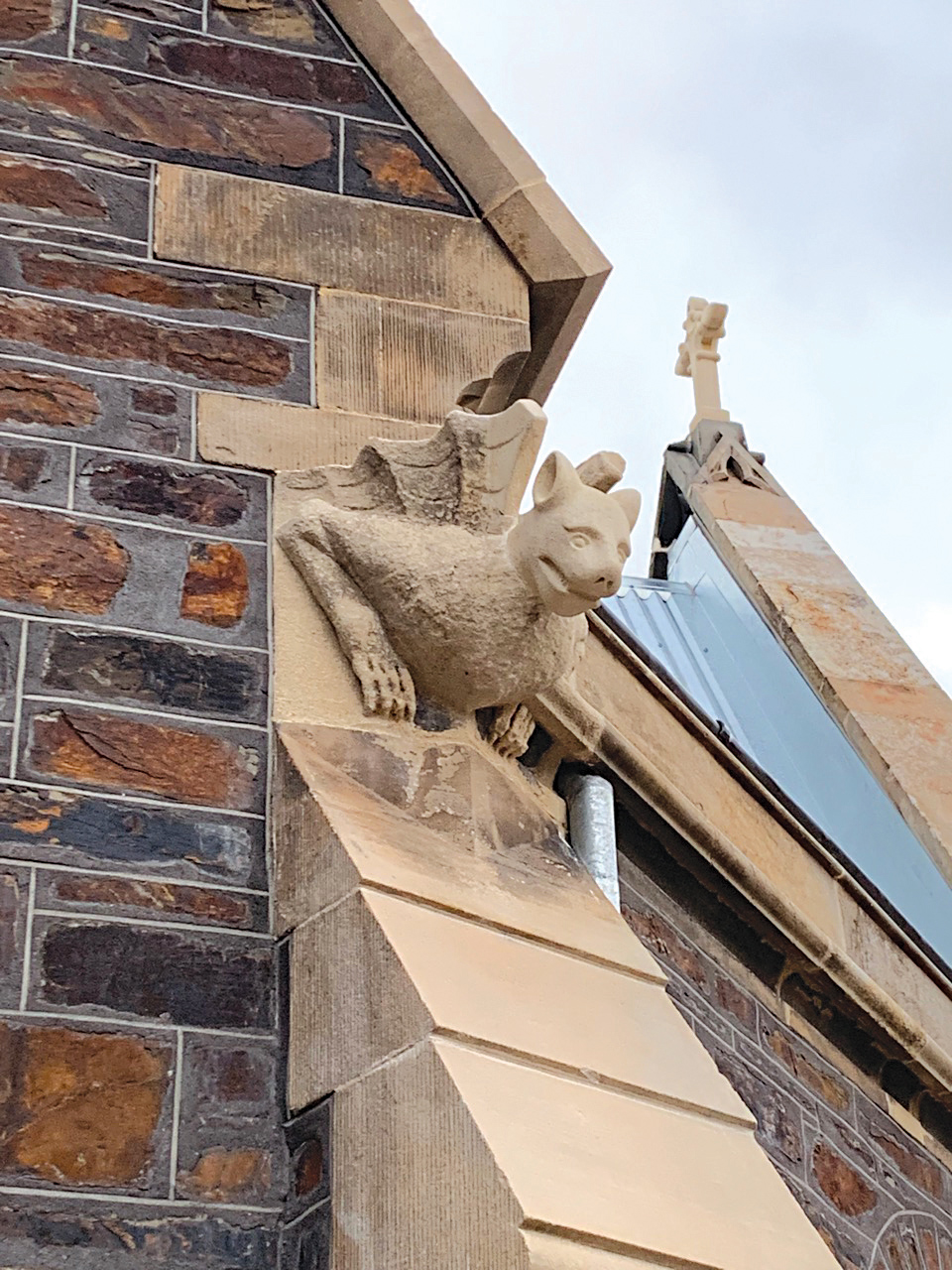 Stonemason laments future of his craft - The Southern Cross